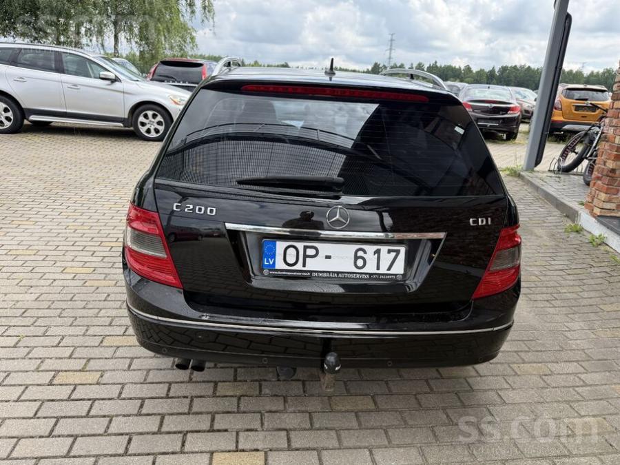Melns Mercedes-Benz C 200 2011 Talsi, ar dzinēja tilpumu 2.20 L un nobraukumu 301 tūkst. km par 5770 €, foto 4 vietnē AUTOMOTO.COM.LV