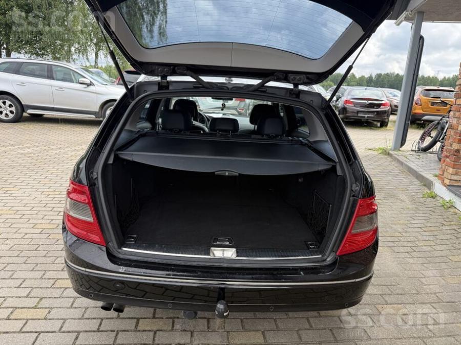 Melns Mercedes-Benz C 200 2011 Talsi, ar dzinēja tilpumu 2.20 L un nobraukumu 301 tūkst. km par 5770 €, foto 15 vietnē AUTOMOTO.COM.LV