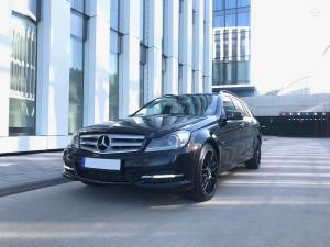Black Mercedes-Benz C 200 2012 in Vilnius, with an engine capacity of 0.00 L and mileage of 357 thousand km for 6500 €, photo 2 on AUTOMOTO.COM.LV