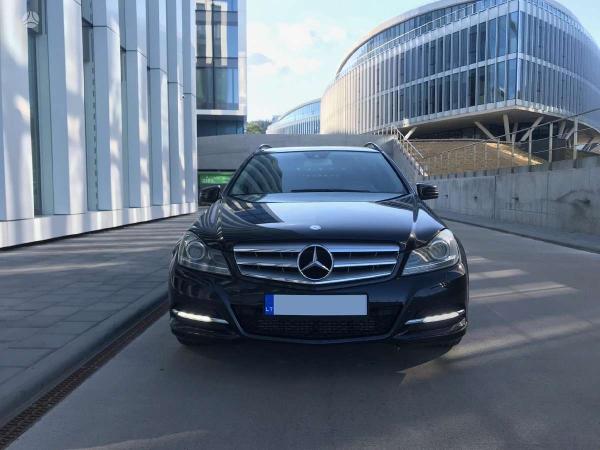 Melns Mercedes-Benz C 200 2012 Viļņa, ar dzinēja tilpumu 0.00 L un nobraukumu 357 tūkst. km par 6500 €, foto 6 vietnē AUTOMOTO.COM.LV
