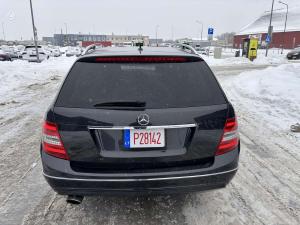 Black Mercedes-Benz C 200 2012 in Siauliai, with an engine capacity of 2.20 L and mileage of 389 thousand km for 4450 €, photo 5 on AUTOMOTO.COM.LV