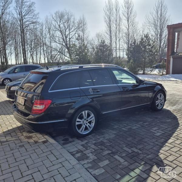 Melns Mercedes-Benz C 200 2012 Klaipėda, ar dzinēja tilpumu 2.10 L un nobraukumu 305 tūkst. km par 5300 €, foto 5 vietnē AUTOMOTO.COM.LV