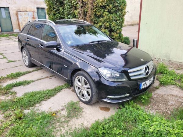 Melns Mercedes-Benz C 200 2012 Jēkabpils, ar dzinēja tilpumu 2.20 L un nobraukumu 328 tūkst. km par 5500 €, foto 3 vietnē AUTOMOTO.COM.LV