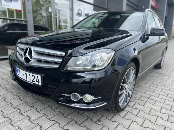 Melns Mercedes-Benz C 200 2013 Jēkabpils, ar dzinēja tilpumu 2.00 L un nobraukumu 302 tūkst. km par 6700 €, foto 9 vietnē AUTOMOTO.COM.LV