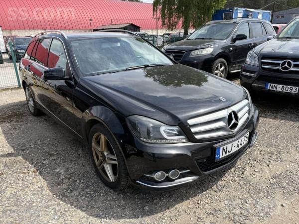 Melns Mercedes-Benz C 200 2013 Rīga, ar dzinēja tilpumu 2.10 L un nobraukumu 284 tūkst. km par 3915 €, foto 2 vietnē AUTOMOTO.COM.LV