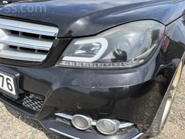 Melns Mercedes-Benz C 200 2013 Rīga, ar dzinēja tilpumu 2.10 L un nobraukumu 284 tūkst. km par 3915 €, foto 7 vietnē AUTOMOTO.COM.LV