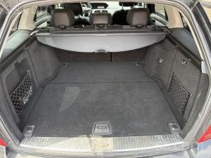 Melns Mercedes-Benz C 200 2013 Rīga, ar dzinēja tilpumu 2.10 L un nobraukumu 284 tūkst. km par 3915 €, foto 12 vietnē AUTOMOTO.COM.LV