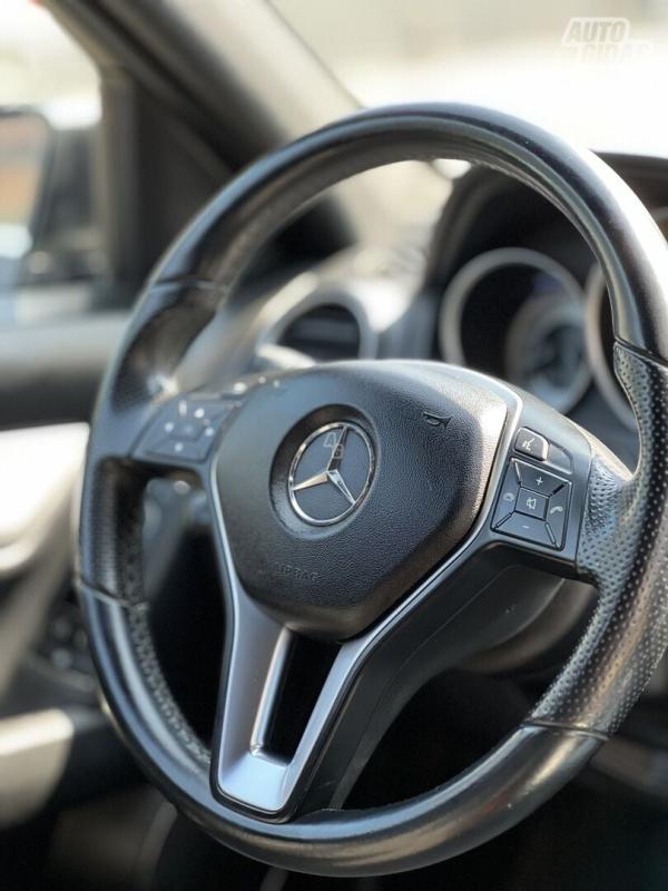 Черный Мерседес Ц 200 2013 в Каунас, объемом двигателя 2.10 л и пробегом 392 тыс. км за 2700 €, фото 3 на AUTOMOTO.COM.LV