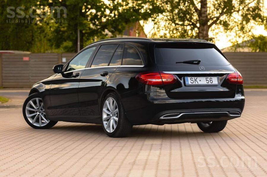 Black Mercedes-Benz C 200 2015 in Jelgava, with an engine capacity of 1.60 L and mileage of 270 thousand km for 11500 €, photo 5 on AUTOMOTO.COM.LV