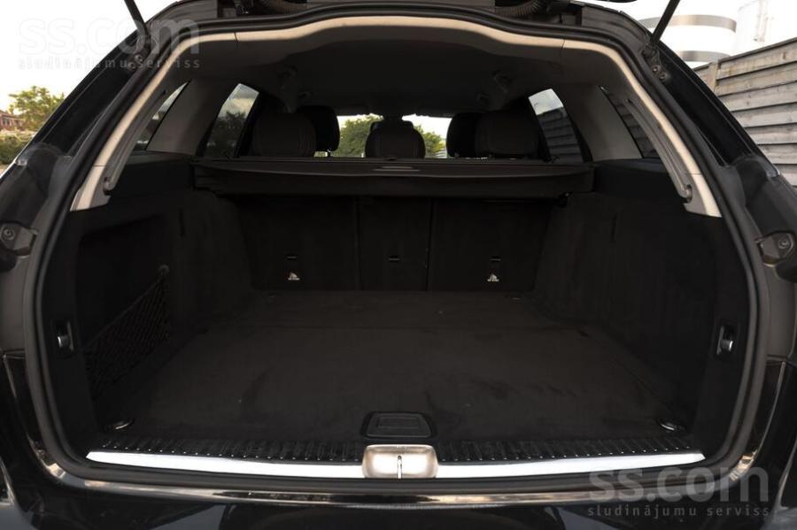Black Mercedes-Benz C 200 2015 in Jelgava, with an engine capacity of 1.60 L and mileage of 270 thousand km for 11500 €, photo 12 on AUTOMOTO.COM.LV