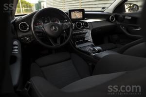 Black Mercedes-Benz C 200 2015 in Jelgava, with an engine capacity of 1.60 L and mileage of 270 thousand km for 11500 €, photo 16 on AUTOMOTO.COM.LV