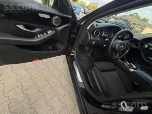 Melns Mercedes-Benz C 200 2015 Dobele, ar dzinēja tilpumu 1.60 L un nobraukumu 254 tūkst. km par 8990 €, foto 8 vietnē AUTOMOTO.COM.LV