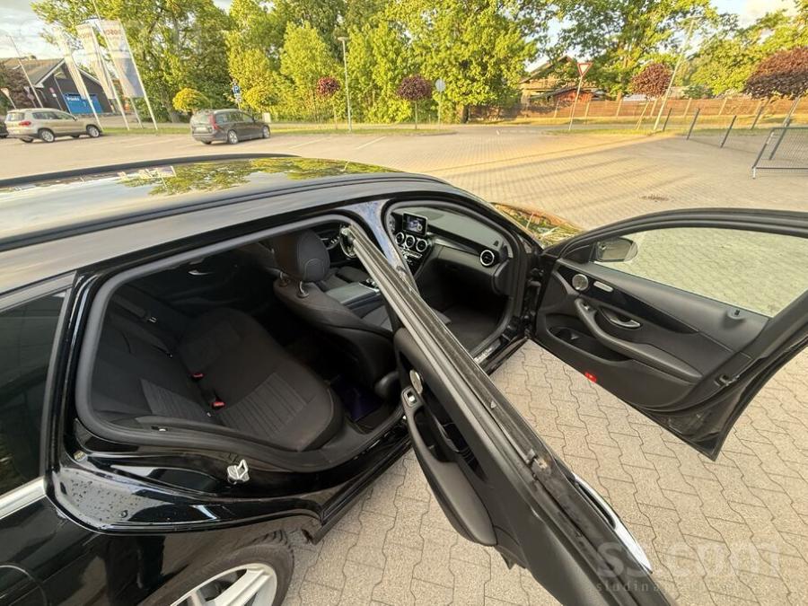 Melns Mercedes-Benz C 200 2015 Dobele, ar dzinēja tilpumu 1.60 L un nobraukumu 254 tūkst. km par 8990 €, foto 10 vietnē AUTOMOTO.COM.LV