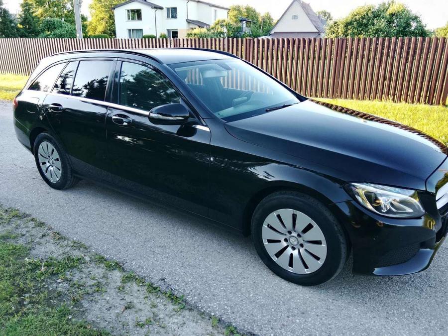 Melns Mercedes-Benz C 200 2015 Kauņa, ar dzinēja tilpumu 1.60 L un nobraukumu 320 tūkst. km par 7399 €, foto 3 vietnē AUTOMOTO.COM.LV