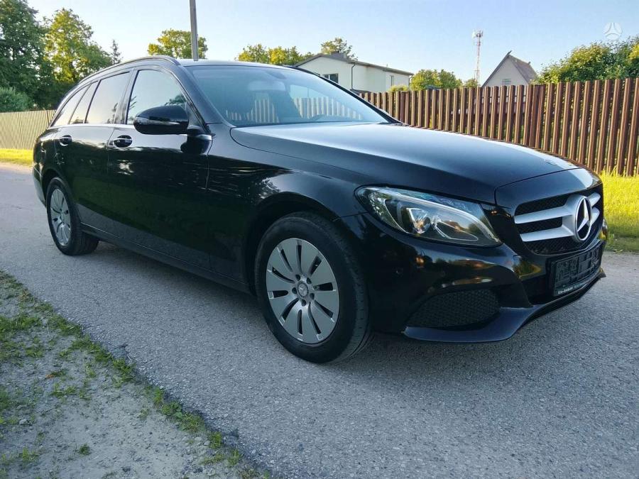 Melns Mercedes-Benz C 200 2015 Kauņa, ar dzinēja tilpumu 1.60 L un nobraukumu 320 tūkst. km par 7399 €, foto 12 vietnē AUTOMOTO.COM.LV