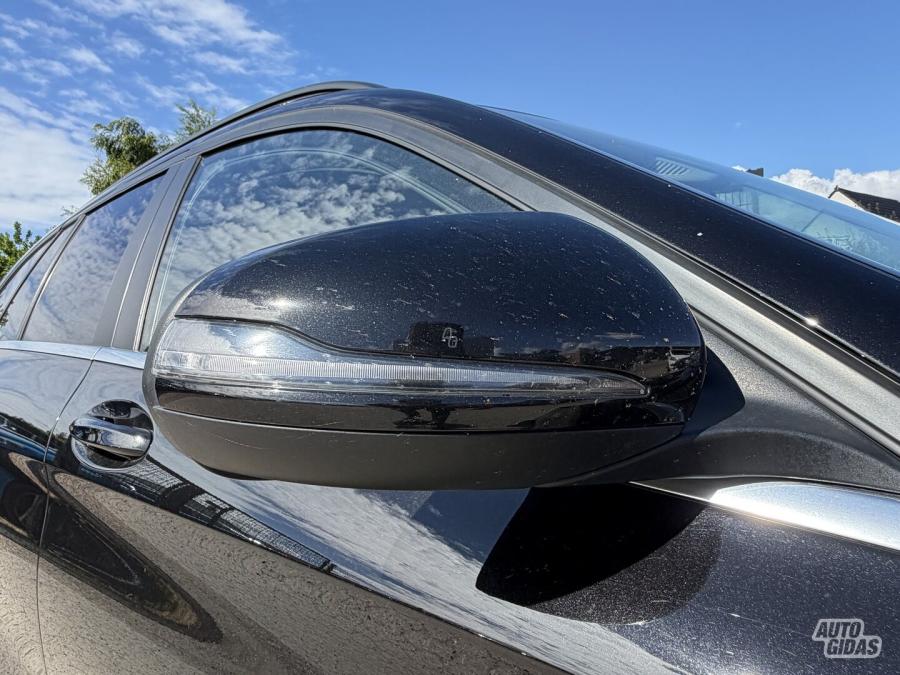 Black Mercedes-Benz C 200 2015 in Vilnius, with an engine capacity of 1.60 L and mileage of 235 thousand km for 8999 €, photo 13 on AUTOMOTO.COM.LV