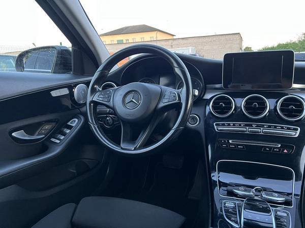 Melns Mercedes-Benz C 200 2015 Narva, ar dzinēja tilpumu 1.60 L un nobraukumu 268 tūkst. km par 7999 €, foto 3 vietnē AUTOMOTO.COM.LV