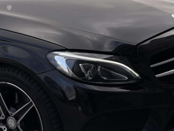 Black Mercedes-Benz C 200 2016 in Vilnius, with an engine capacity of 2.14 L and mileage of 230 thousand km for 13999 €, photo 11 on AUTOMOTO.COM.LV