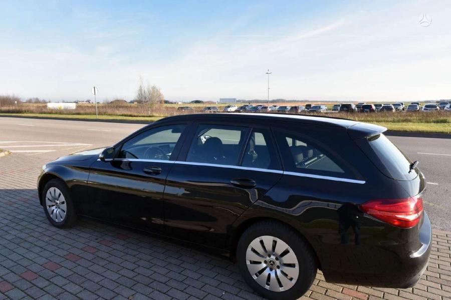 Melns Mercedes-Benz C 200 2016 Šauļi, ar dzinēja tilpumu 1.60 L un nobraukumu 206 tūkst. km par 11600 €, foto 8 vietnē AUTOMOTO.COM.LV