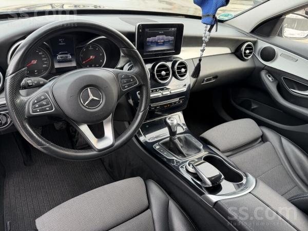 Black Mercedes-Benz C 200 2016 in Riga, with an engine capacity of 1.60 L and mileage of 162 thousand km for 10700 €, photo 7 on AUTOMOTO.COM.LV