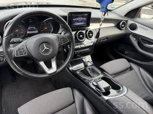 Черный Мерседес Ц 200 2016 в Рига, объемом двигателя 1.60 л и пробегом 162 тыс. км за 10700 €, фото 8 на AUTOMOTO.COM.LV