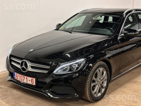Melns Mercedes-Benz C 200 2017 Jūrmala, ar dzinēja tilpumu 2.20 L un nobraukumu 272 tūkst. km par 12995 €, foto 5 vietnē AUTOMOTO.COM.LV