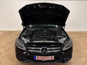 Melns Mercedes-Benz C 200 2017 Jūrmala, ar dzinēja tilpumu 2.20 L un nobraukumu 272 tūkst. km par 12995 €, foto 33 vietnē AUTOMOTO.COM.LV