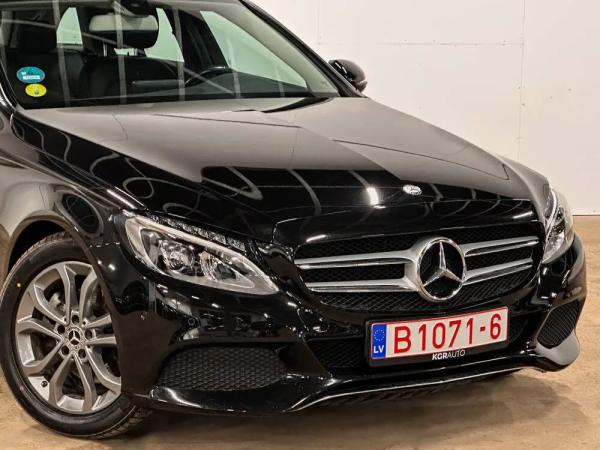 Melns Mercedes-Benz C 200 2017 Jūrmala, ar dzinēja tilpumu 2.20 L un nobraukumu 272 tūkst. km par 12995 €, foto 4 vietnē AUTOMOTO.COM.LV