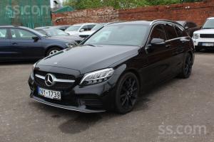 Black Mercedes-Benz C 200 2019 in Liepaja, with an engine capacity of 1.60 L and mileage of 178 thousand km for 15750 €, photo 2 on AUTOMOTO.COM.LV