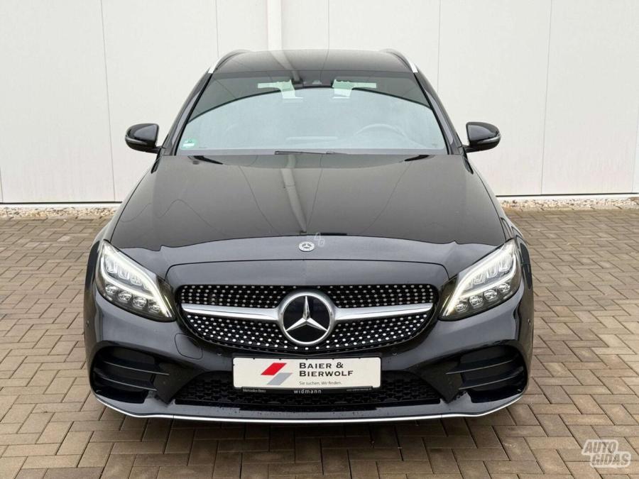 Melns Mercedes-Benz C 200 2019 Kauņa, ar dzinēja tilpumu 1.50 L un nobraukumu 80 tūkst. km par 27540 €, foto 2 vietnē AUTOMOTO.COM.LV