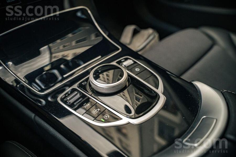 Black Mercedes-Benz C 200 2019 in Riga, with an engine capacity of 1.60 L and mileage of 185 thousand km for 14990 €, photo 10 on AUTOMOTO.COM.LV