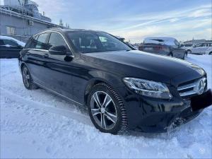 Melns Mercedes-Benz C 200 2020 Tauragė, ar dzinēja tilpumu 1.60 L un nobraukumu 268 tūkst. km par 10900 €, foto  vietnē AUTOMOTO.COM.LV