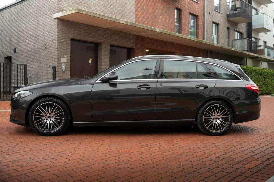 Melns Mercedes-Benz C 200 2022 Viļņa, ar dzinēja tilpumu 1.99 L un nobraukumu 30 tūkst. km par 27190 €, foto 4 vietnē AUTOMOTO.COM.LV