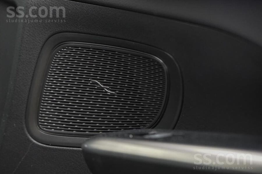 Melns Mercedes-Benz C 200 2022 Rīga, ar dzinēja tilpumu 2.00 L un nobraukumu 177 tūkst. km par 23990 €, foto 24 vietnē AUTOMOTO.COM.LV