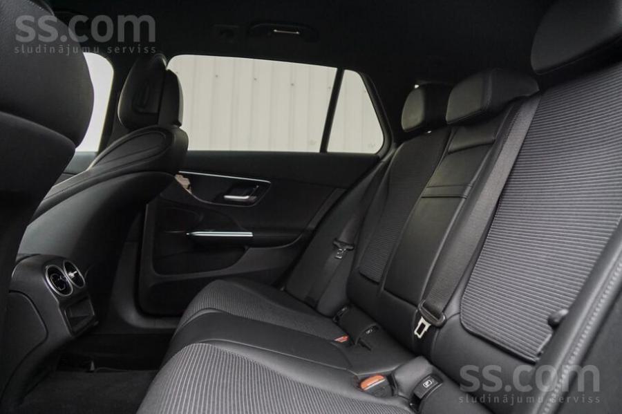 Melns Mercedes-Benz C 200 2022 Rīga, ar dzinēja tilpumu 2.00 L un nobraukumu 177 tūkst. km par 23990 €, foto 27 vietnē AUTOMOTO.COM.LV