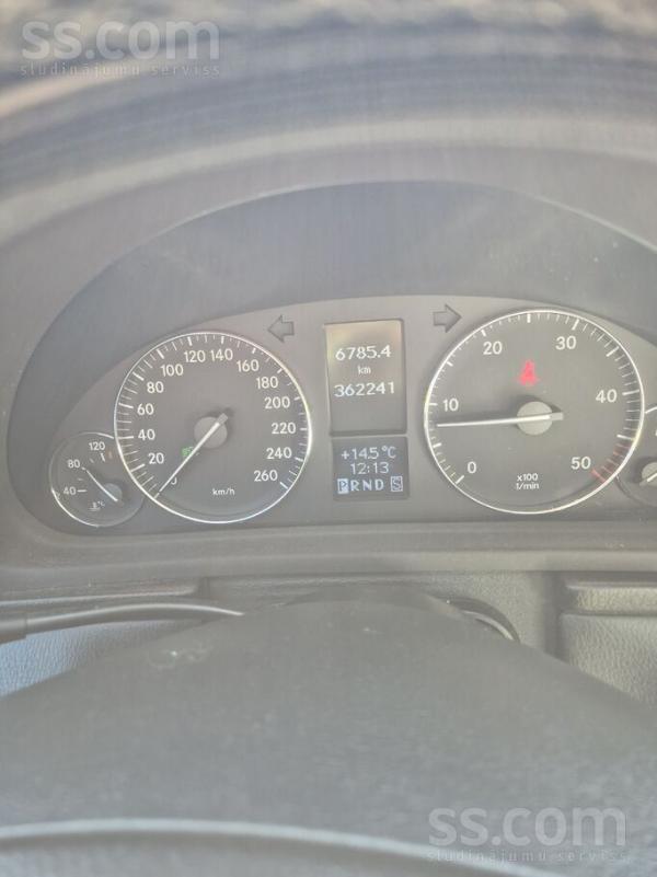 Blue Mercedes-Benz C 200 2005 in Ventspils, with an engine capacity of 2.00 L and mileage of 362 thousand km for 2100 €, photo 9 on AUTOMOTO.COM.LV