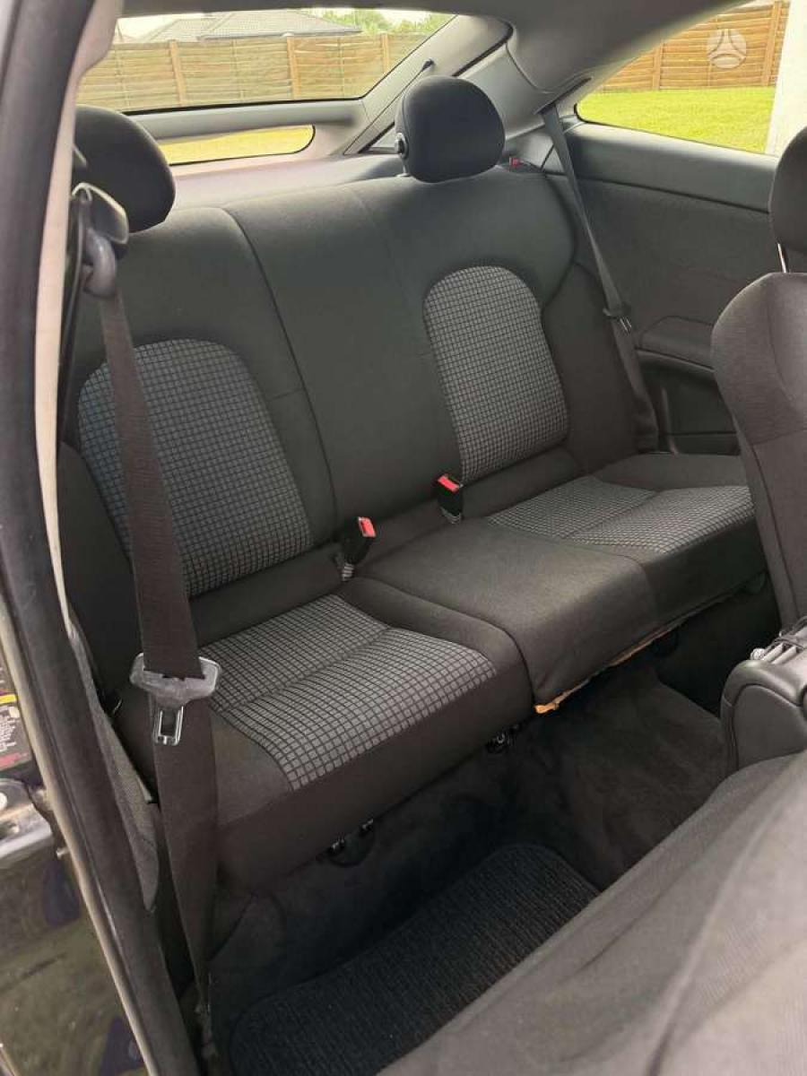 Blue Mercedes-Benz C 200 2006 in Panevezys, with an engine capacity of 1.80 L and mileage of 360 thousand km for 2000 €, photo 10 on AUTOMOTO.COM.LV