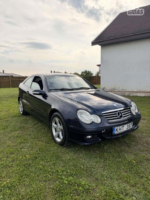 Zils Mercedes-Benz C 200 2006 Panevēža, ar dzinēja tilpumu 1.80 L un nobraukumu 360 tūkst. km par 1500 €, foto 2 vietnē AUTOMOTO.COM.LV