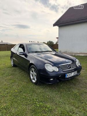 Синий Мерседес Ц 200 2006 в Паневежис, объемом двигателя 1.80 л и пробегом 360 тыс. км за 1500 €, фото 3 на AUTOMOTO.COM.LV