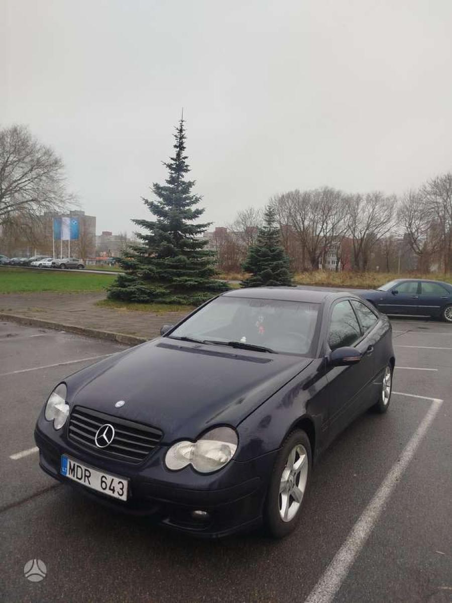 Zils Mercedes-Benz C 200 2007 Klaipėda, ar dzinēja tilpumu 2.17 L un nobraukumu 315 tūkst. km par 2100 €, foto 1 vietnē AUTOMOTO.COM.LV