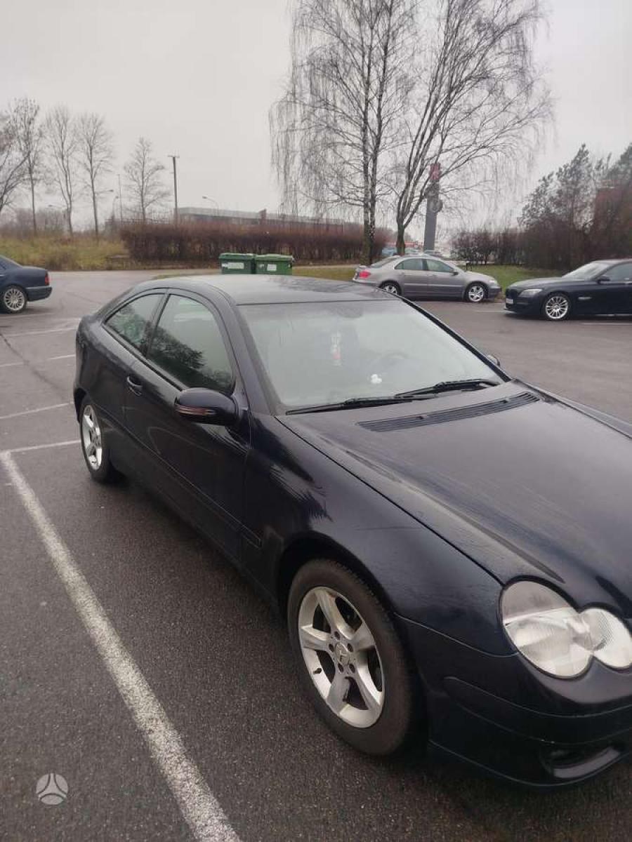 Zils Mercedes-Benz C 200 2007 Klaipėda, ar dzinēja tilpumu 2.17 L un nobraukumu 315 tūkst. km par 2100 €, foto 3 vietnē AUTOMOTO.COM.LV