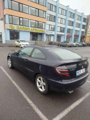 Zils Mercedes-Benz C 200 2007 Klaipėda, ar dzinēja tilpumu 2.17 L un nobraukumu 315 tūkst. km par 2100 €, foto 7 vietnē AUTOMOTO.COM.LV
