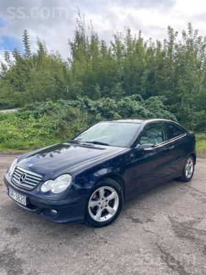 Zils Mercedes-Benz C 200 2007 Ogre, ar dzinēja tilpumu 1.80 L un nobraukumu 275 tūkst. km par 2750 €, foto 3 vietnē AUTOMOTO.COM.LV