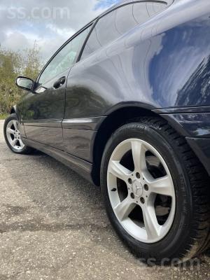Zils Mercedes-Benz C 200 2007 Ogre, ar dzinēja tilpumu 1.80 L un nobraukumu 275 tūkst. km par 2750 €, foto 8 vietnē AUTOMOTO.COM.LV