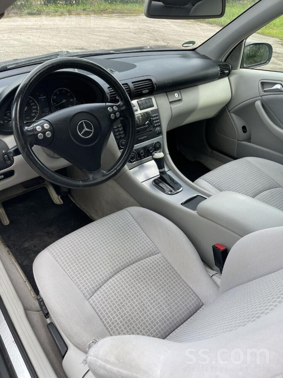 Zils Mercedes-Benz C 200 2007 Ogre, ar dzinēja tilpumu 1.80 L un nobraukumu 275 tūkst. km par 2750 €, foto 10 vietnē AUTOMOTO.COM.LV