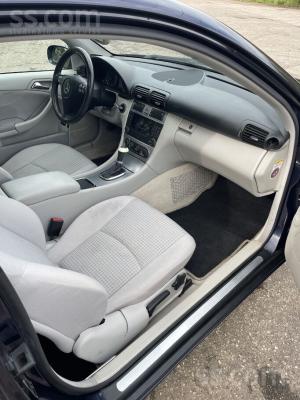 Zils Mercedes-Benz C 200 2007 Ogre, ar dzinēja tilpumu 1.80 L un nobraukumu 275 tūkst. km par 2750 €, foto 11 vietnē AUTOMOTO.COM.LV