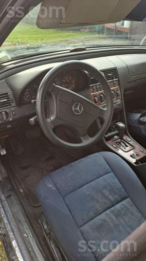 Zils Mercedes-Benz C 200 1999 Rīga, ar dzinēja tilpumu 2.20 L un nobraukumu 291 tūkst. km par 1700 €, foto  vietnē AUTOMOTO.COM.LV