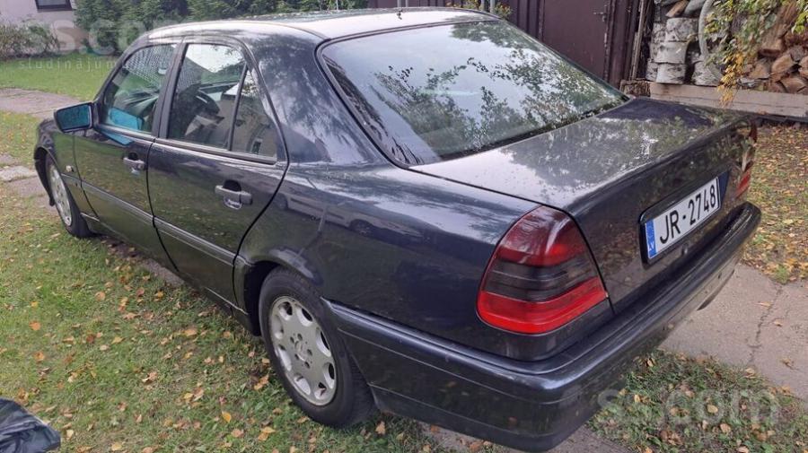 Zils Mercedes-Benz C 200 1999 Rīga, ar dzinēja tilpumu 2.20 L un nobraukumu 291 tūkst. km par 1700 €, foto 6 vietnē AUTOMOTO.COM.LV