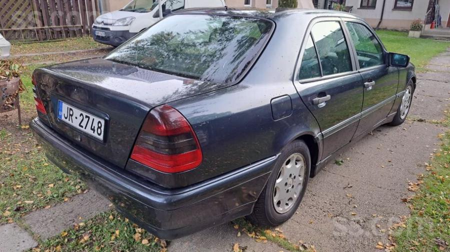 Zils Mercedes-Benz C 200 1999 Rīga, ar dzinēja tilpumu 2.20 L un nobraukumu 291 tūkst. km par 1700 €, foto 8 vietnē AUTOMOTO.COM.LV