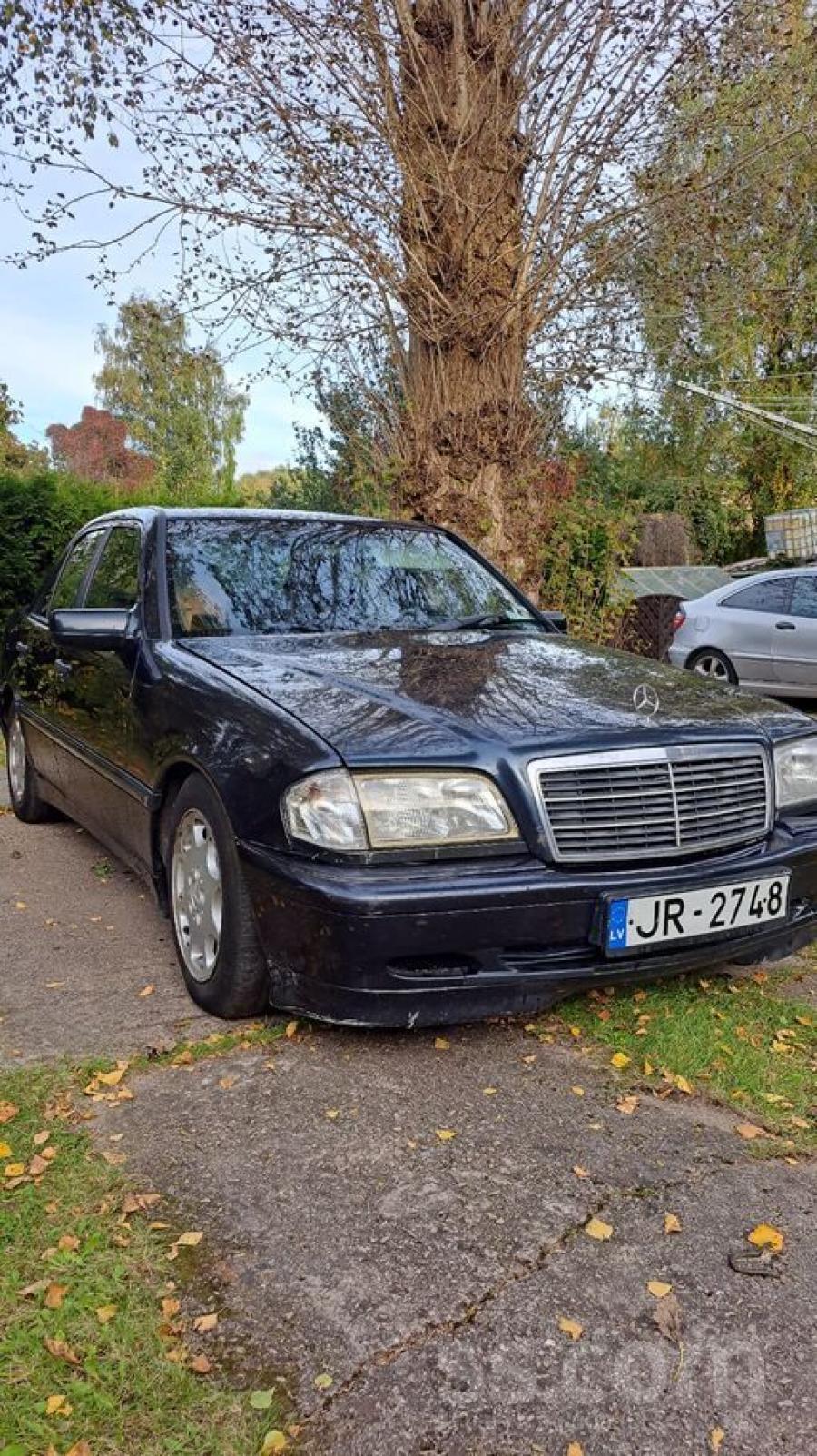 Zils Mercedes-Benz C 200 1999 Rīga, ar dzinēja tilpumu 2.20 L un nobraukumu 291 tūkst. km par 1700 €, foto 10 vietnē AUTOMOTO.COM.LV
